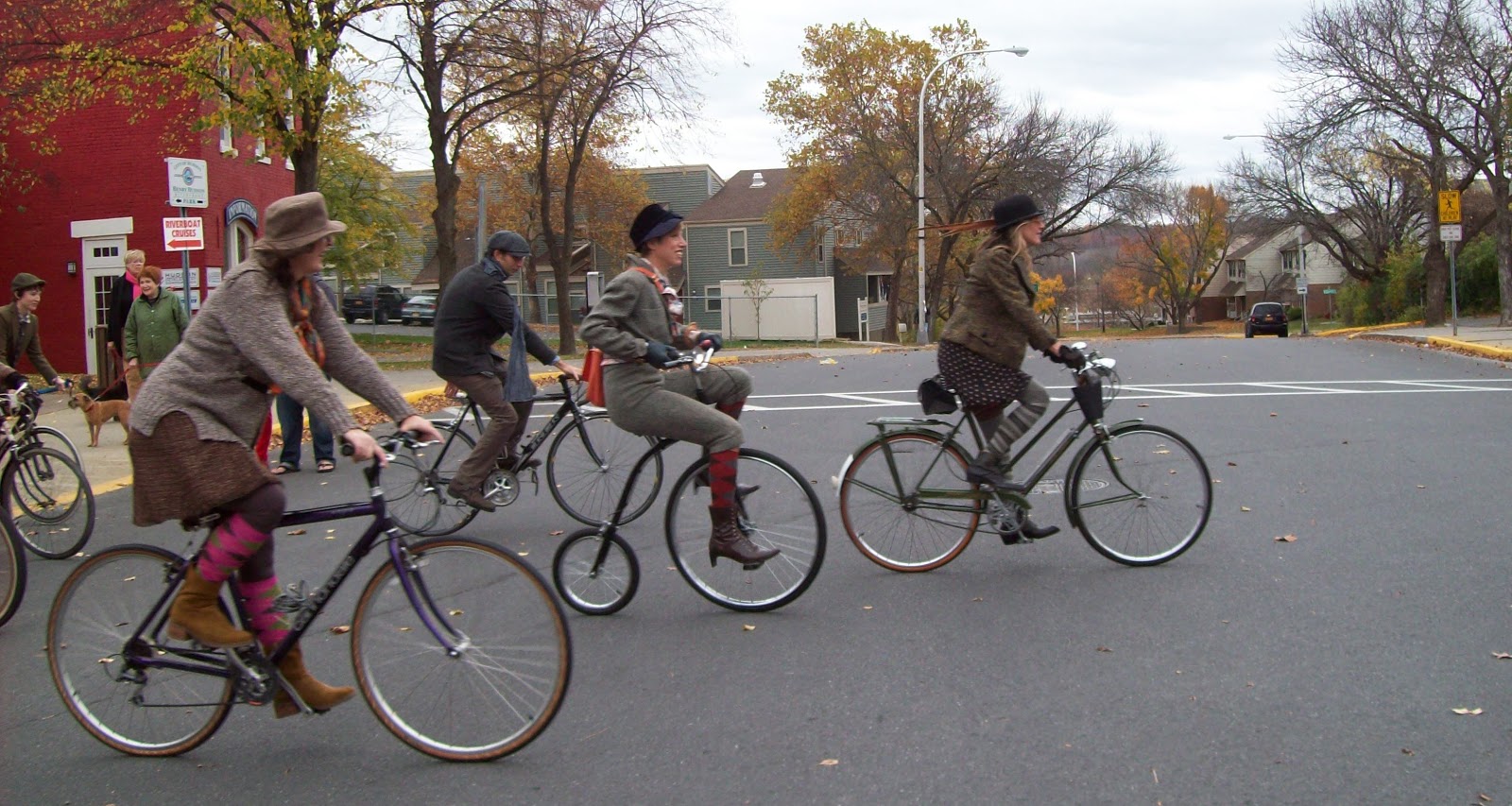 The Gossips of Rivertown: Tweed Ride Hits the Streets