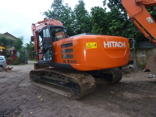 Excavator Hitachi Zaxis 200 Tahun 2010 SN 271788 ~ Toko Alat Berat Surabaya