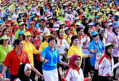 MAJLIS FATWA... ROSMAH POCO-POCO KAT DATARAN HARAM DOK?