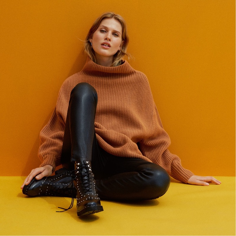 H&M Luxe Simplicity Fall/Winter 2017 Lookbook featuring Laura Julie