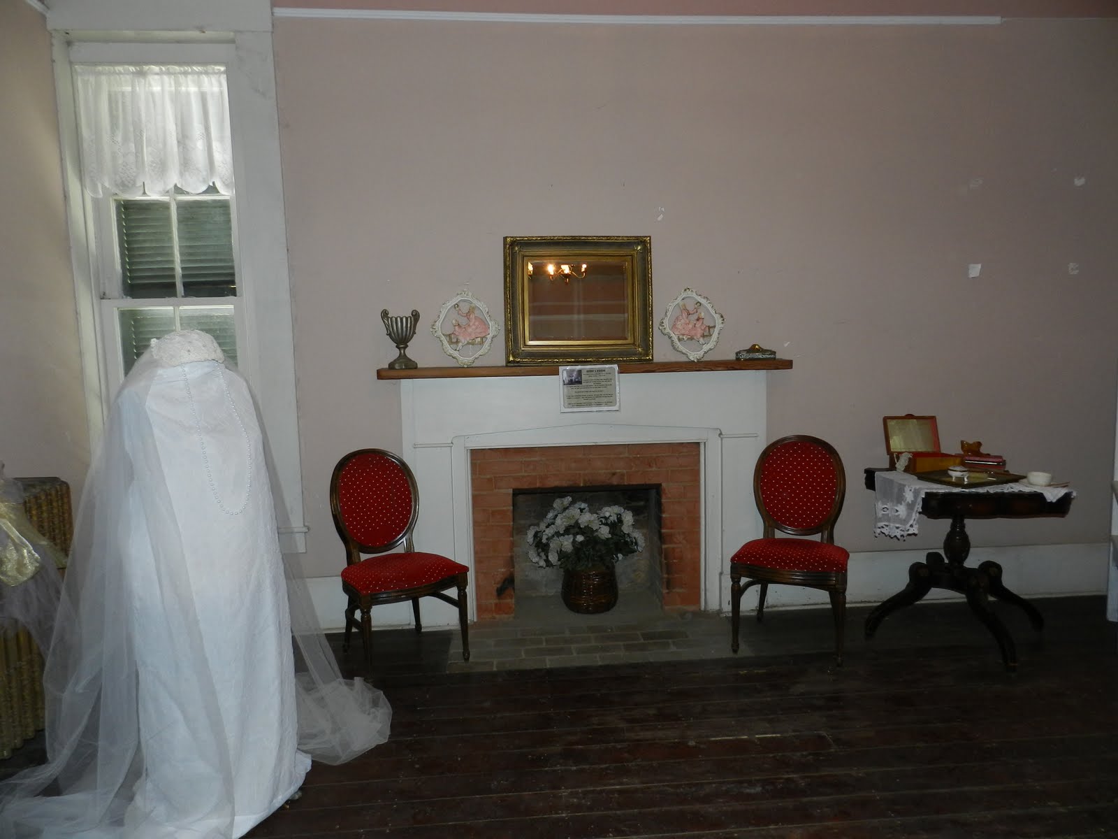 Crystal's Cottage: Major Graham Mansion