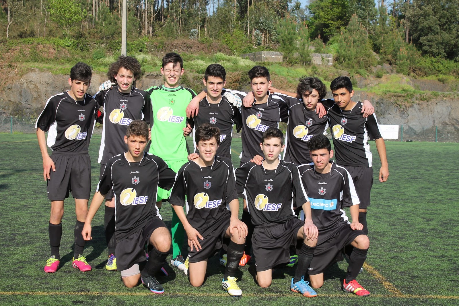 Montelongo Desportivo: Juvenis - Af Braga: CD Lousado, 1 - Vasco da Gama, 5