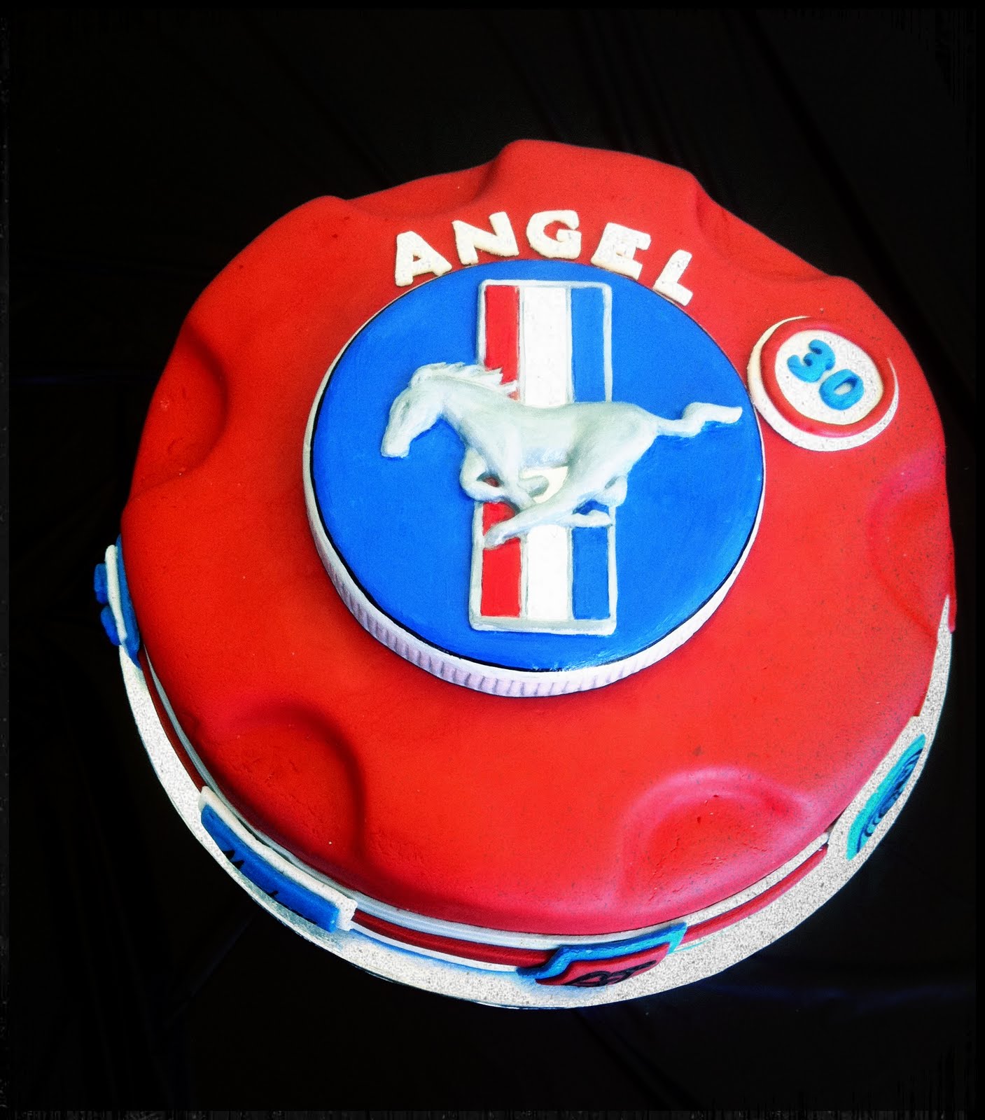 Hush Hush Sweet Charlotte Cakes: ANGEL'S 30TH BIRTHDAY MUSTANG EMBLEM ...
