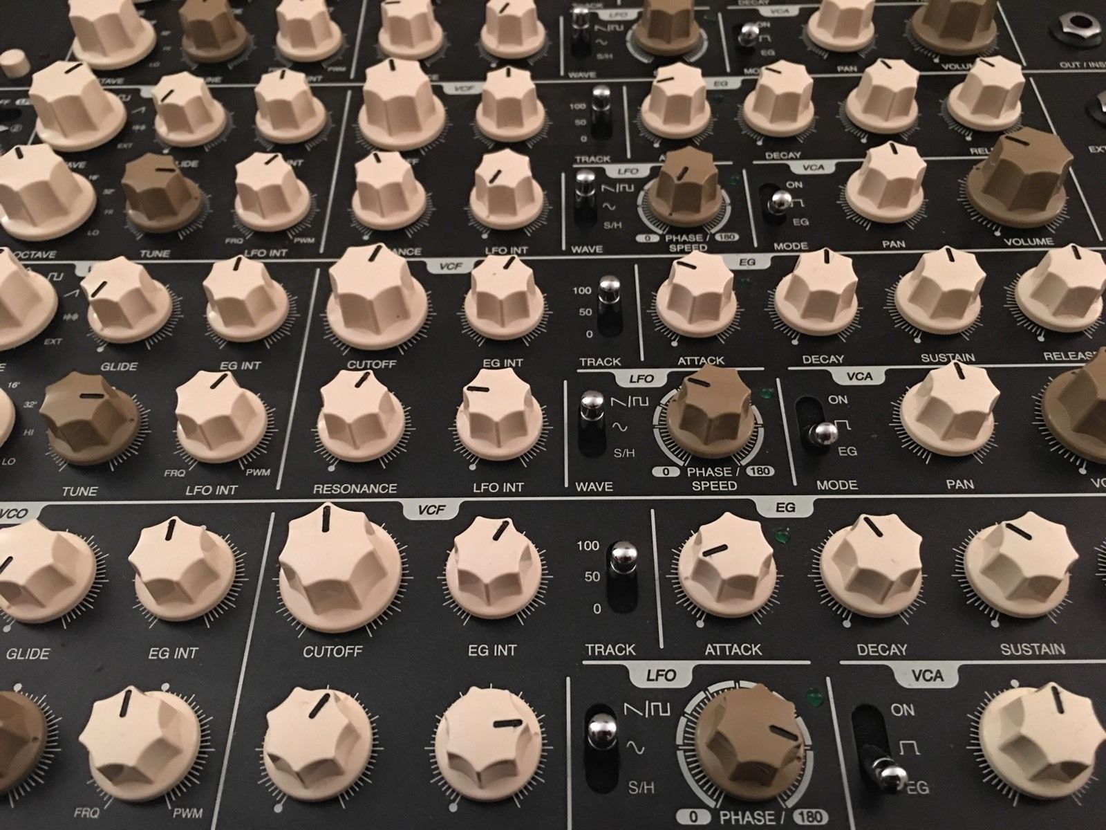 MATRIXSYNTH: Vermona Perfourmer MkII 4-Voice Analog Synthesizer