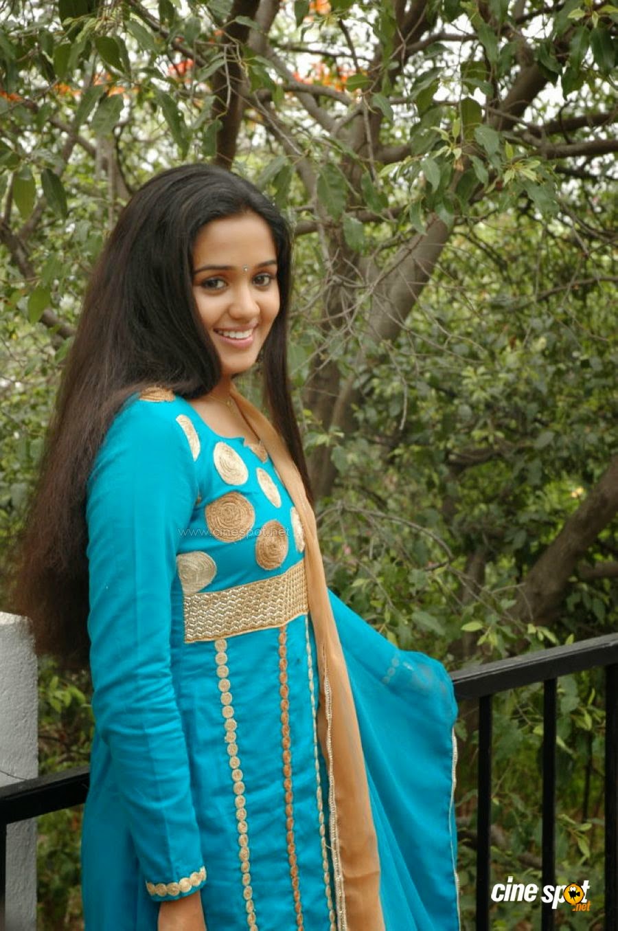 cinespothd: Ayilya ( Ananya) Malayalam Actress Photos