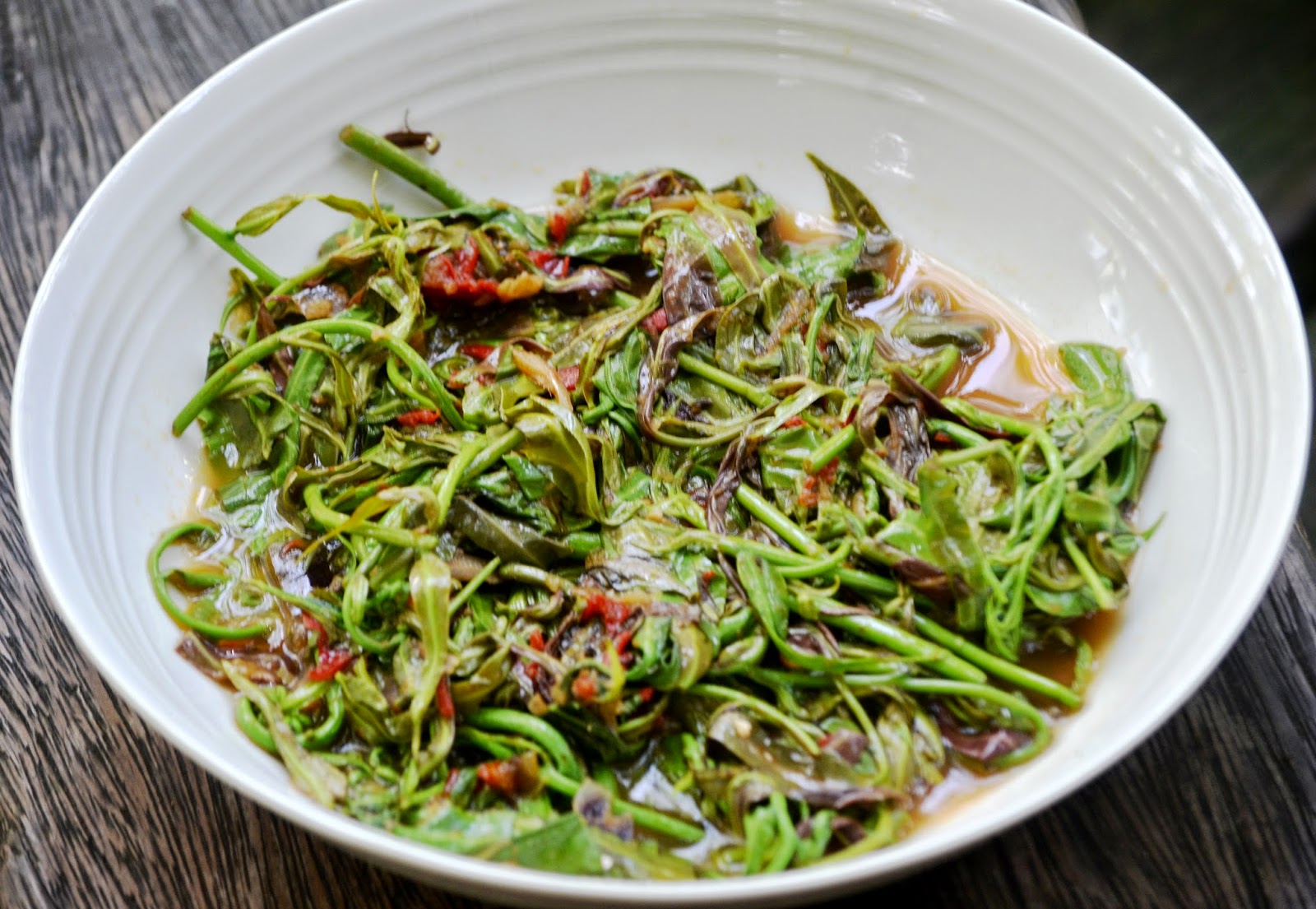 The Kambatik Park, Bintulu.: Wonder fern at the park