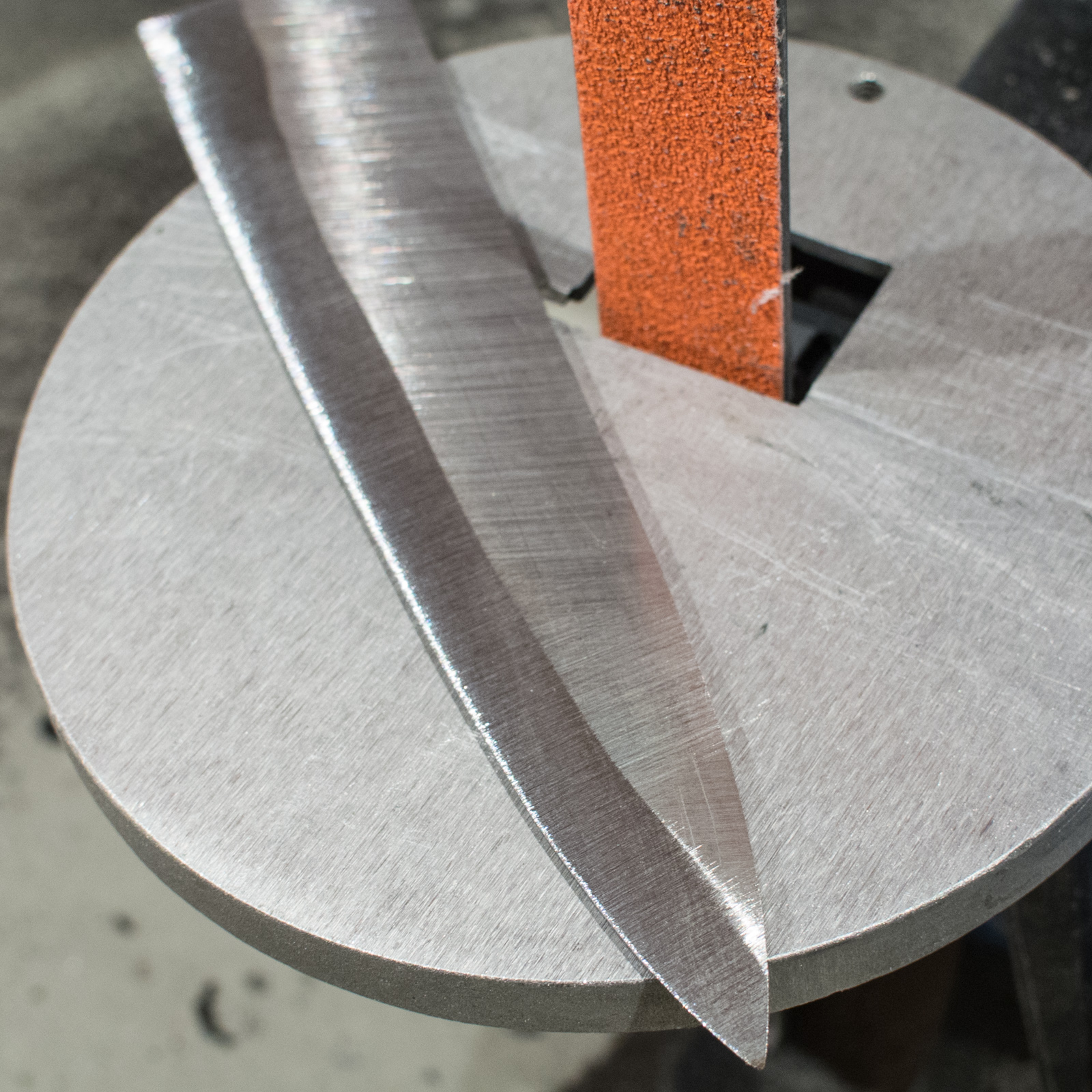 Knifemaking for beginners: Do not underestimate 1x30" belt grinders