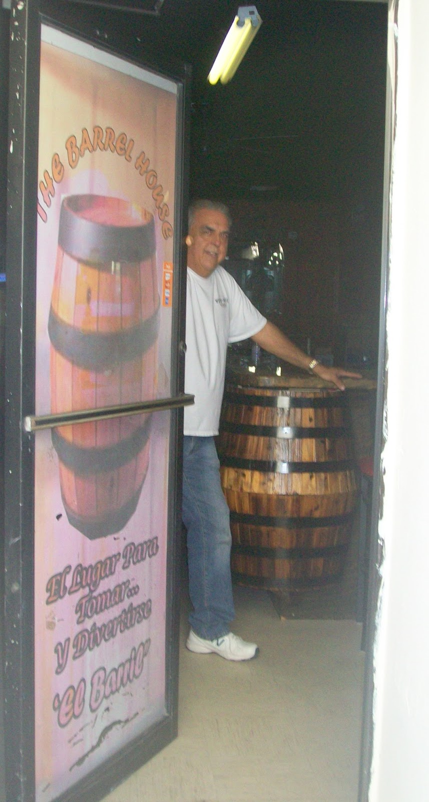 EL RRUN RRUN: GAVITO ROLLS OUT EL BARRIL IN DOWNTOWN BROWNTOWN