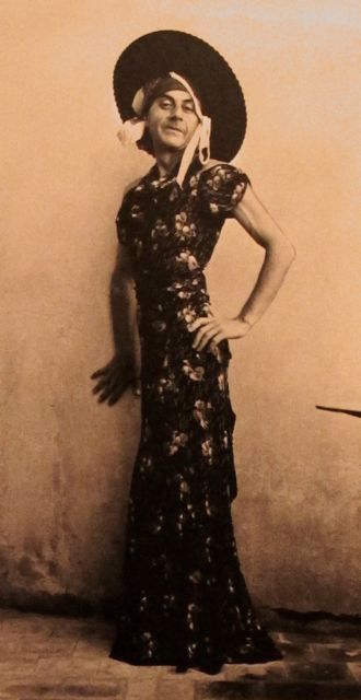 MONDOBLOGO: man ray's hats