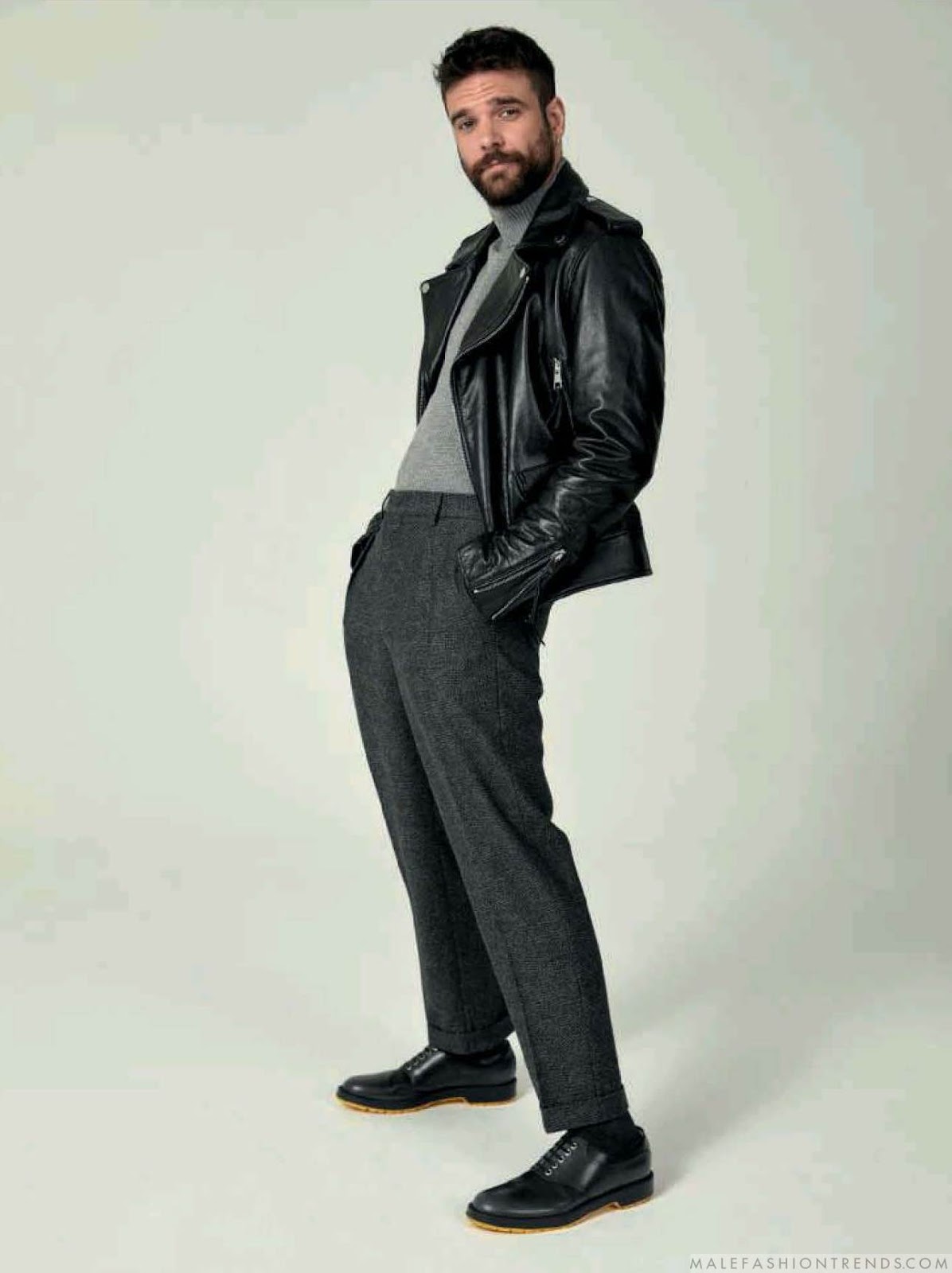 Jon Arias para Esquire España por Aaron Serrano