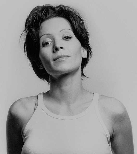 Notas Musicais: Patricia Marx dá giro pela canção (pop)ular em gravação ...