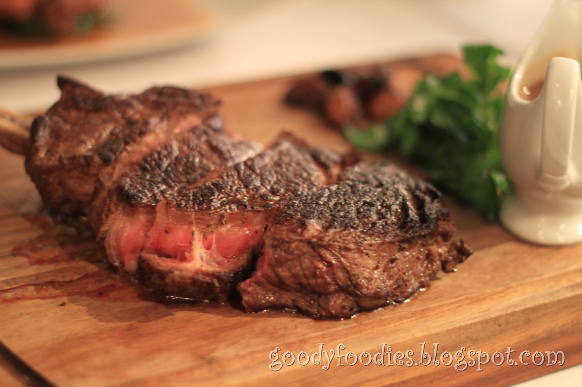 GoodyFoodies: Ril's Steakhouse & The Warehouse Gallery, Jalan Tun H S ...