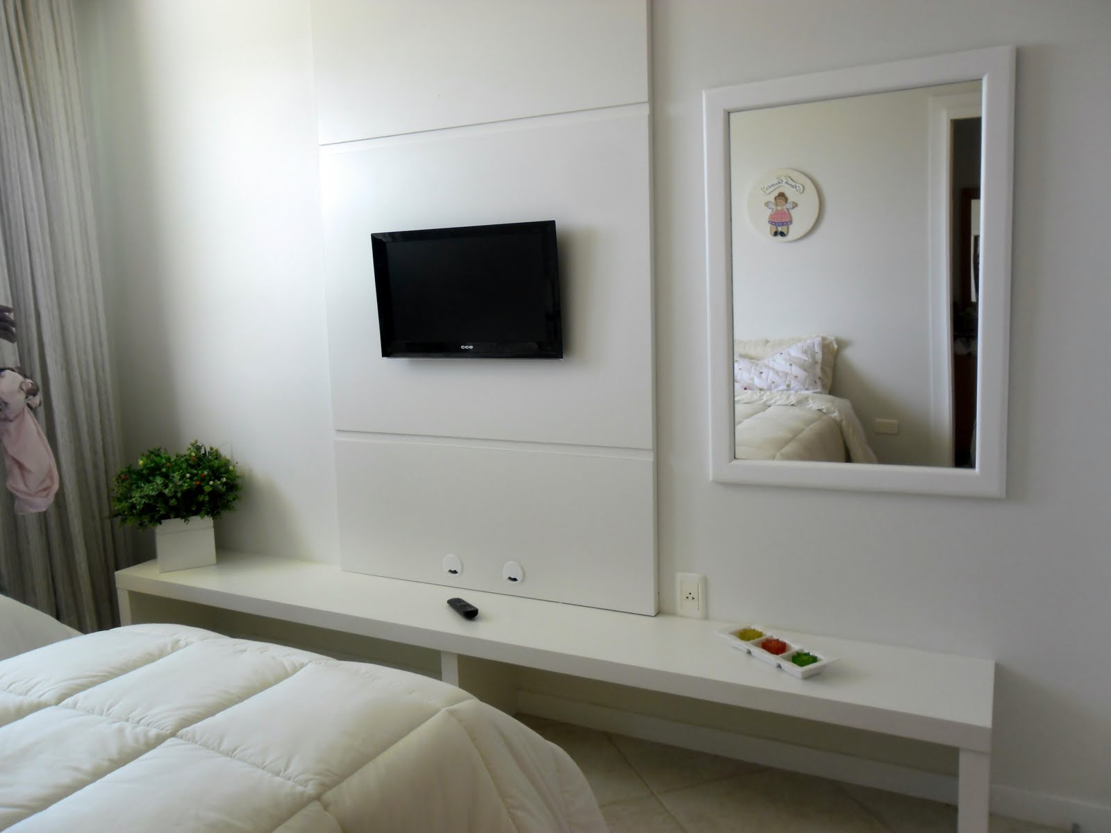 Silvano Moveis: PAINEL TV+ aparador -cor branco.