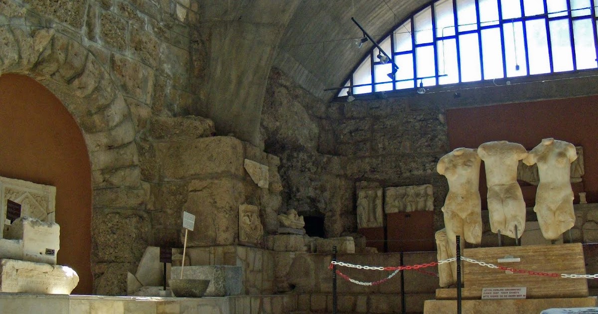 Schatten uit de Musea: Side, TK - Archeologisch Museum