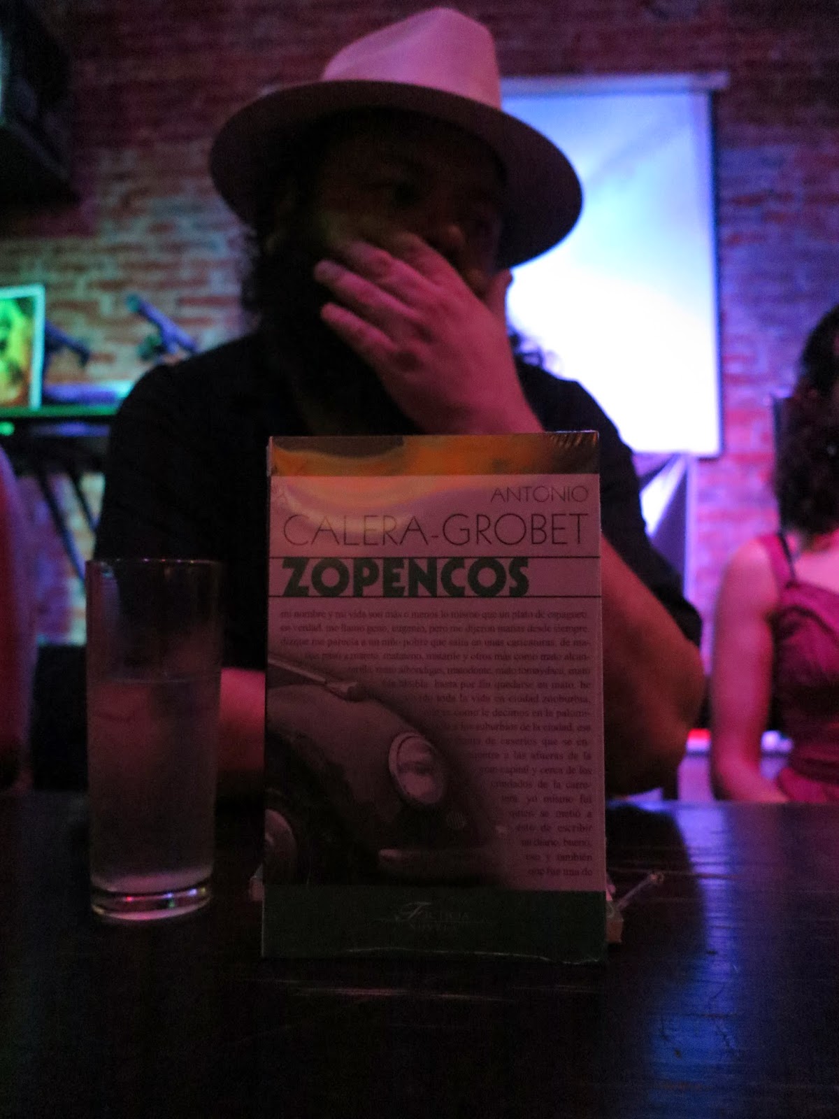 Las fantasías de mis ojos: Sobre Zopencos