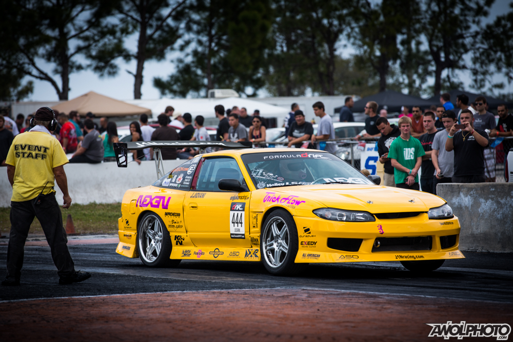 Torque Insanity: Straight line racing is the drags...