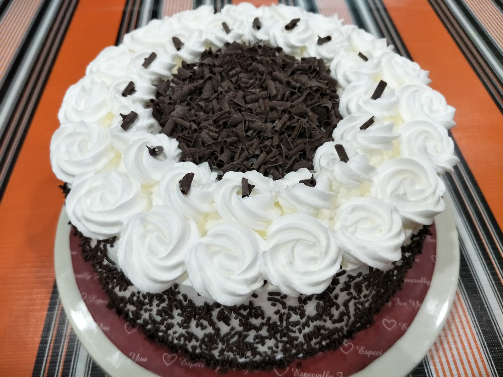 Yus Sweet Bakery: Kek Black Forest