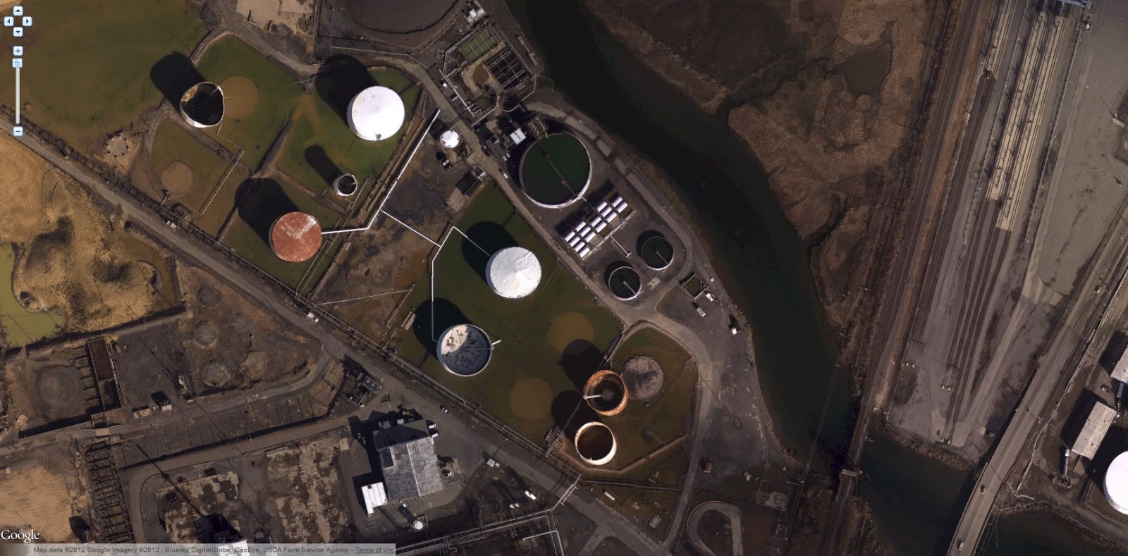 Post-Sandy Oil Spill at Motiva Enterprises Oil Teminal, New Jersey ...