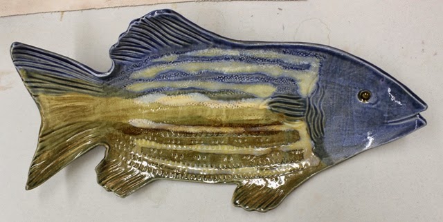 bluegillpottery: Finished fish platter experiments