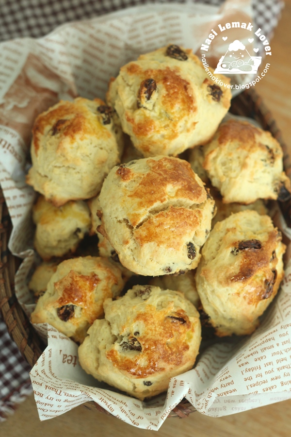 Nasi Lemak Lover: Raisin Scones 葡萄乾司康餅