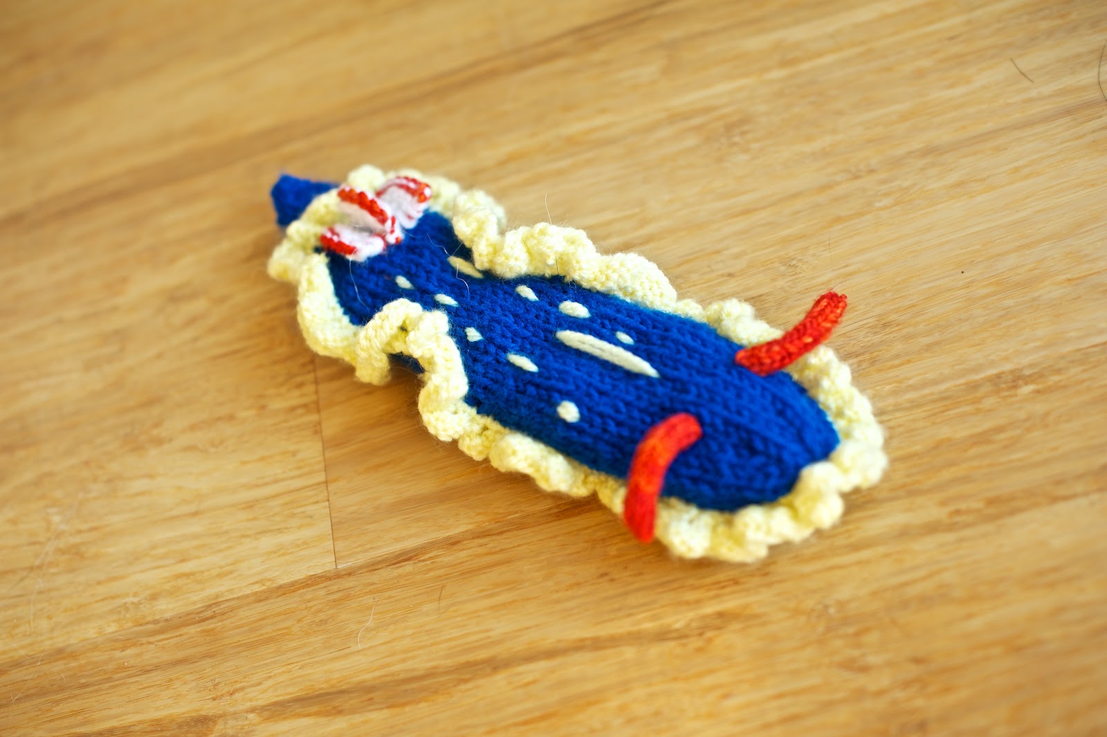 Life at the condo: Knitting project: Sea slug