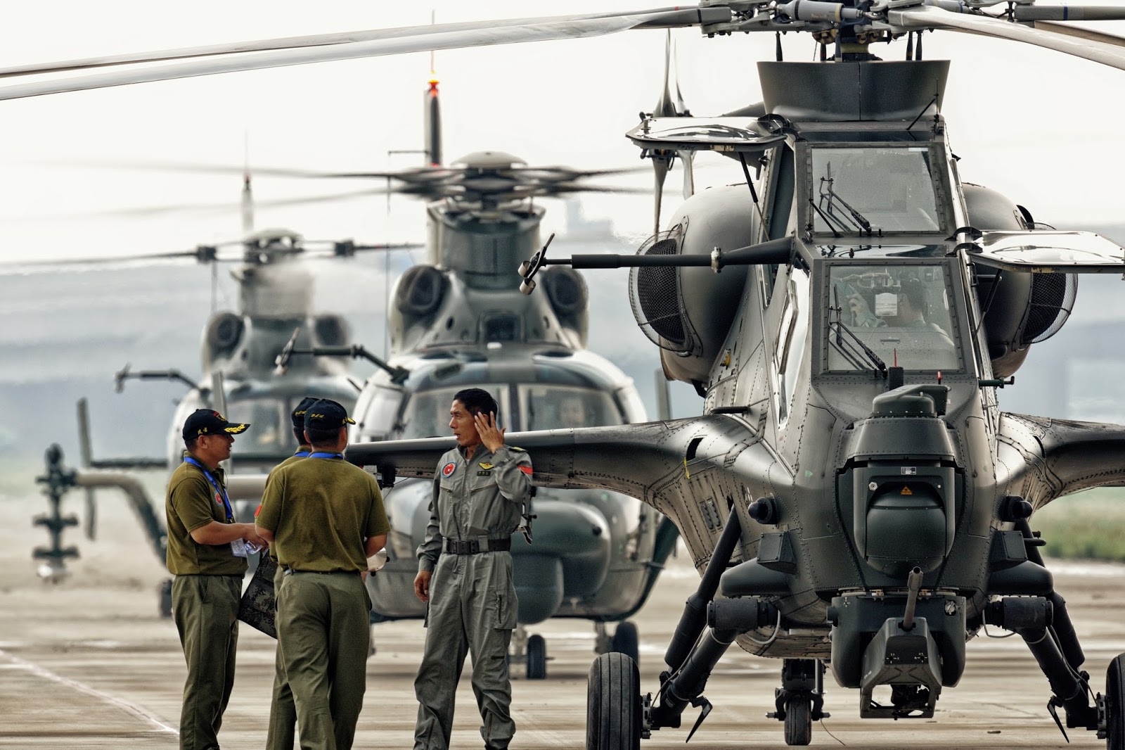 WZ -10 ATTACK HELICOPTER AT CHINA INTERNATIONAL HELICOPTER EXPOSITION ...