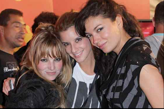 ANA WILLS : fotos de ana wills y algunos amigos