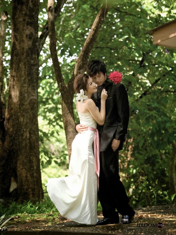 Myanmar Model Girls: Wut Hmone Shwe Yee and Aung Ye Lin