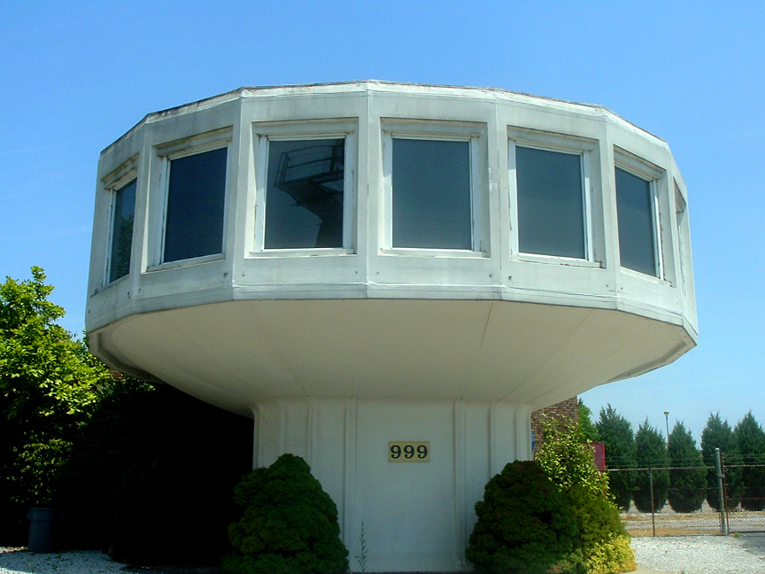 Bob Canada's BlogWorld: Secret Super Villain Headquarters!