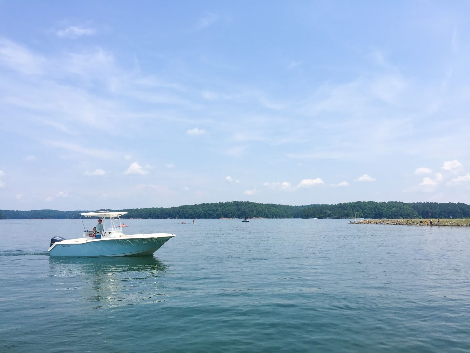 Magnolia Mamas : Summer To Do List: Go Boating!