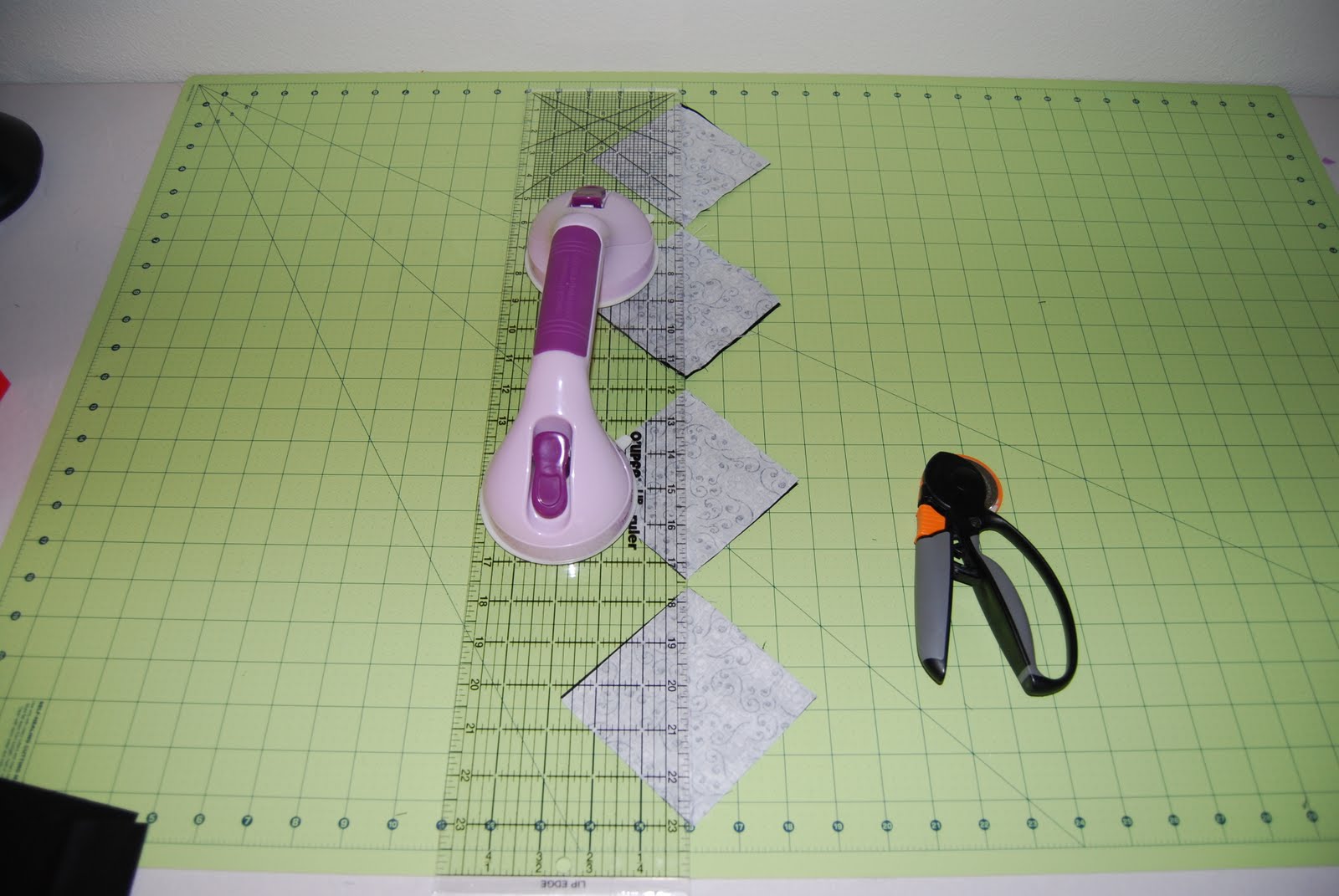 Linz Sews: Ninja Star - a tutorial!