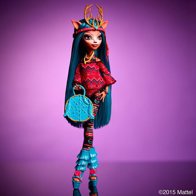Monster High-Pretty : Revelación de Isi Dawndancer