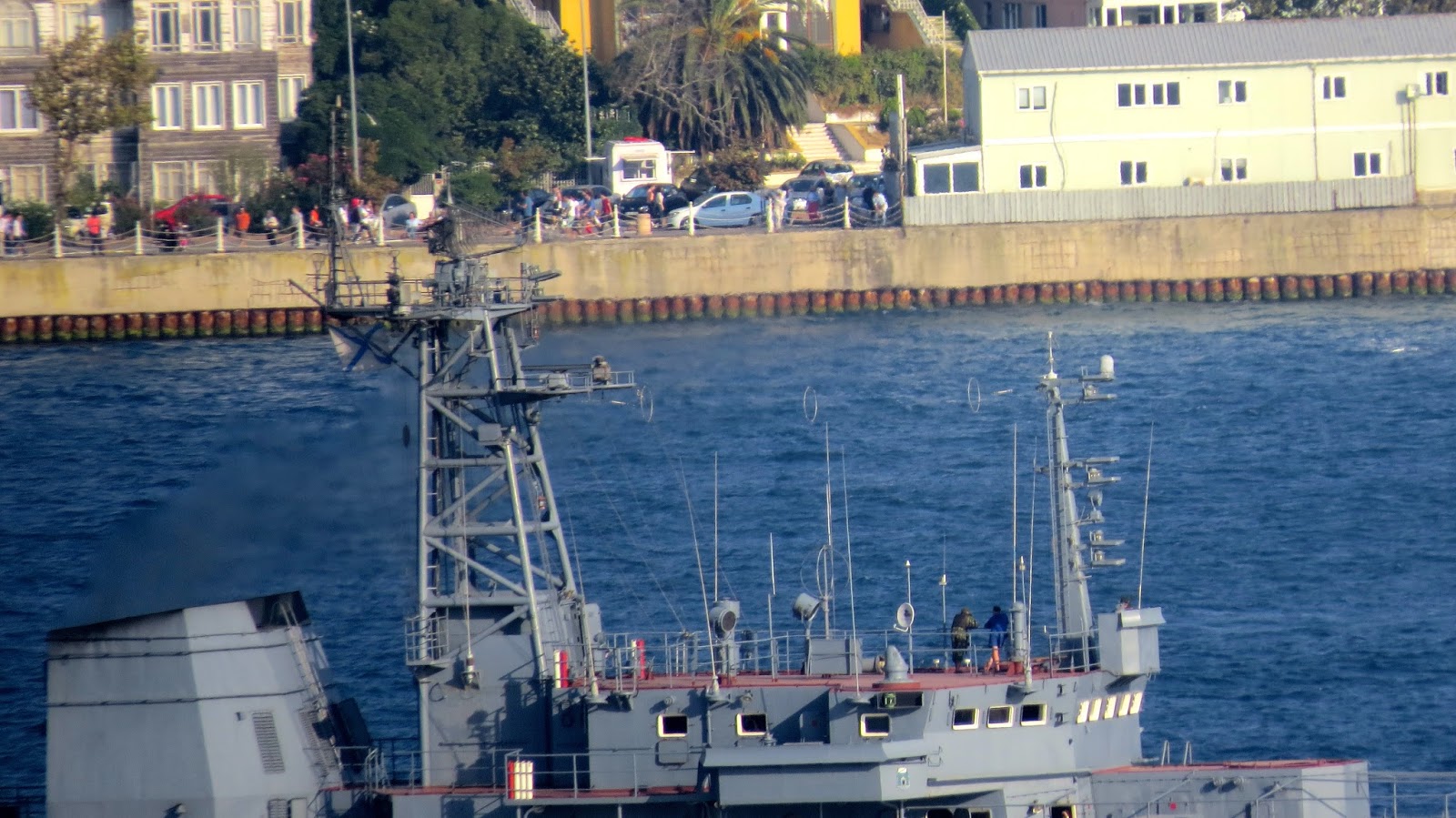 WARSHIPS ON THE BOSPHORUS: 127 BDK 43 MINSK,775 ROPUCHA CLASS