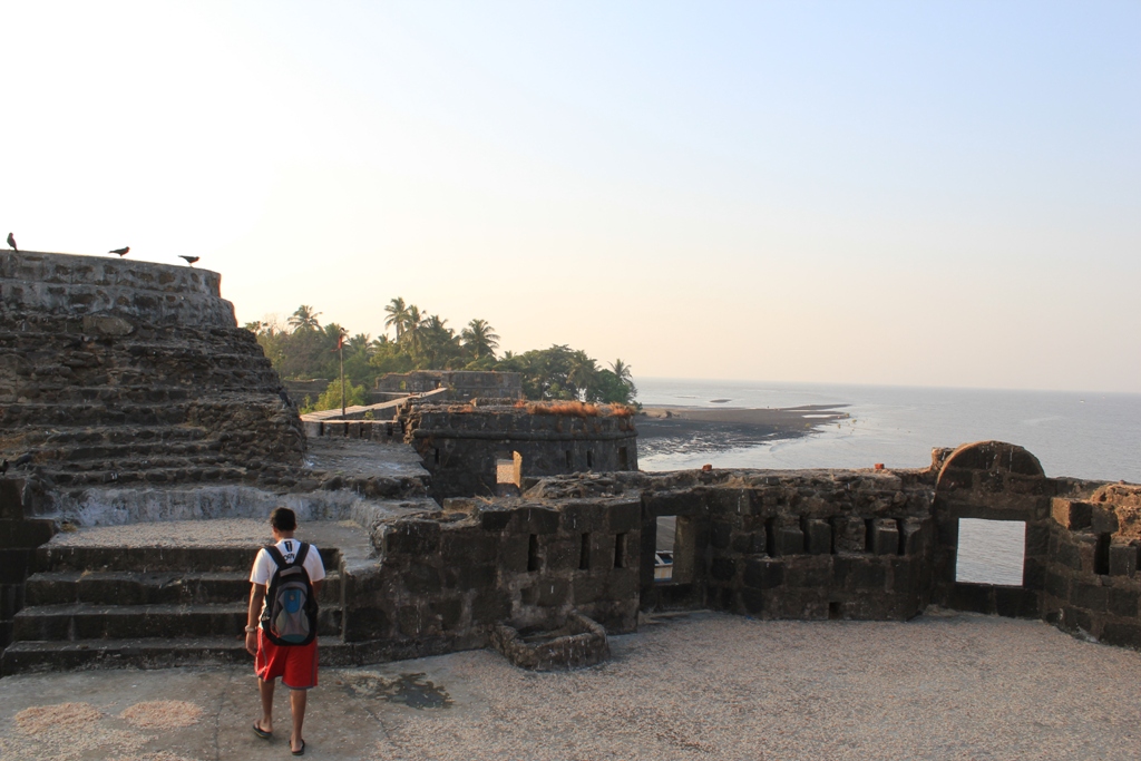 Arnala — The island fort | Of times & life