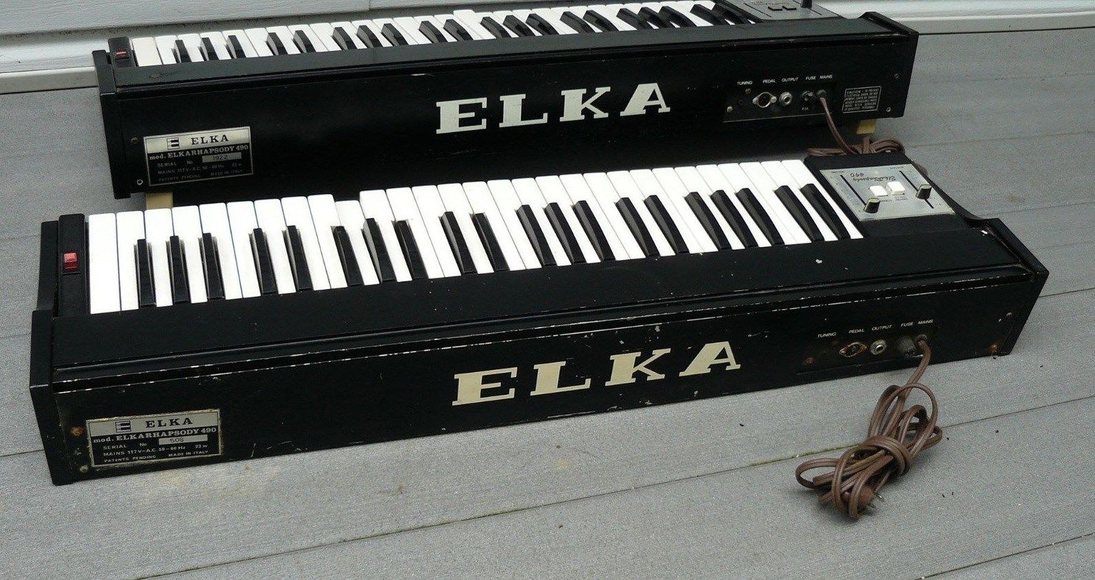 MATRIXSYNTH: Two ELKA RHAPSODY 490 STRING MACHINES
