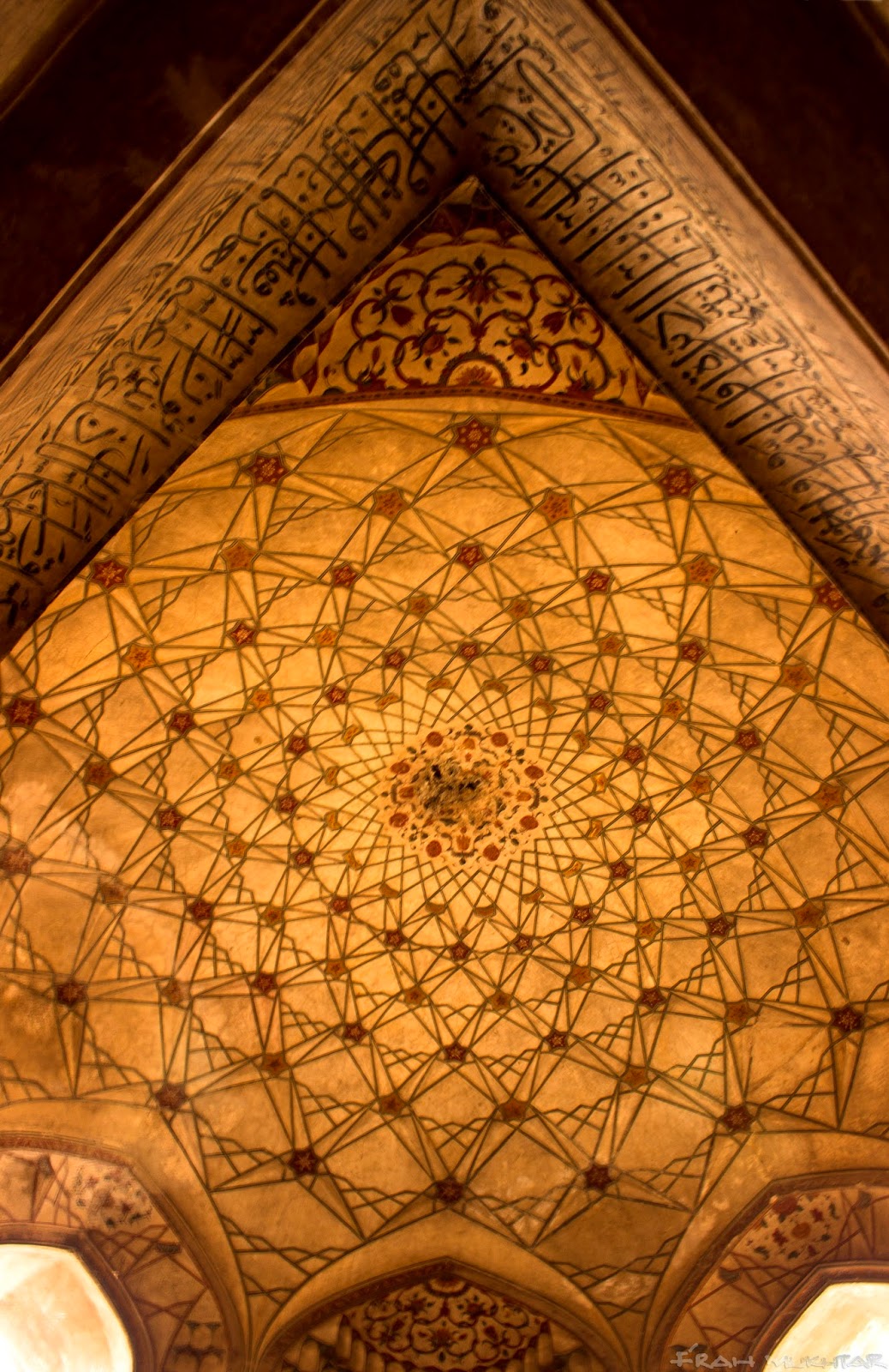 For the Love of Geometry - Mughal Architecture - Inside of Dome at Dai ...