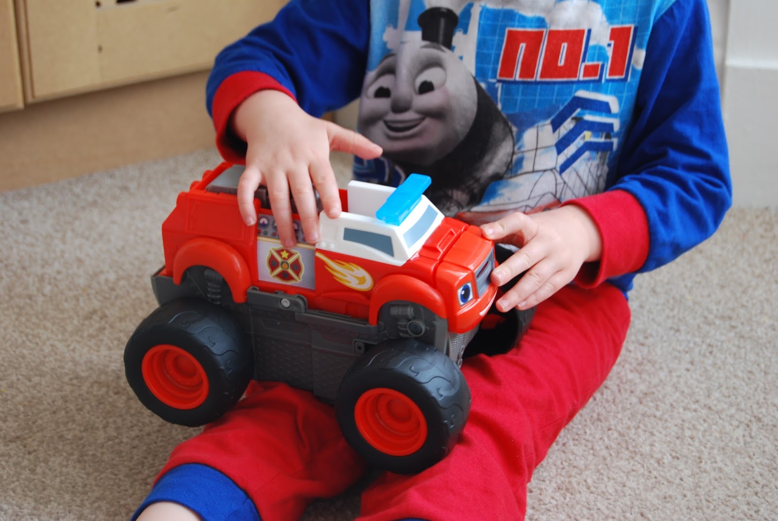 Chic Geek Diary: Blaze and the Monster Machines Transforming Fire Truck ...