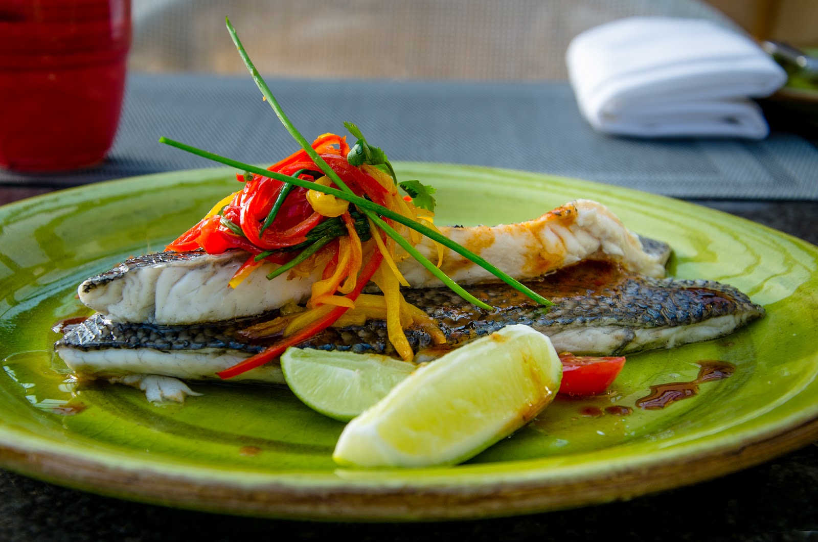 Galle Face Hotel executes signature seafood dishes with Round Island ...