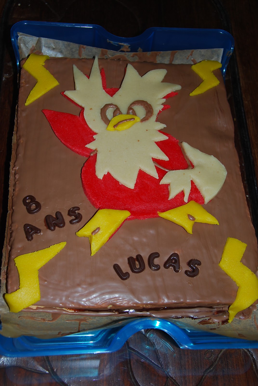 Les p'tites recettes de wico: Le gâteau d'anniversaire Pokémon