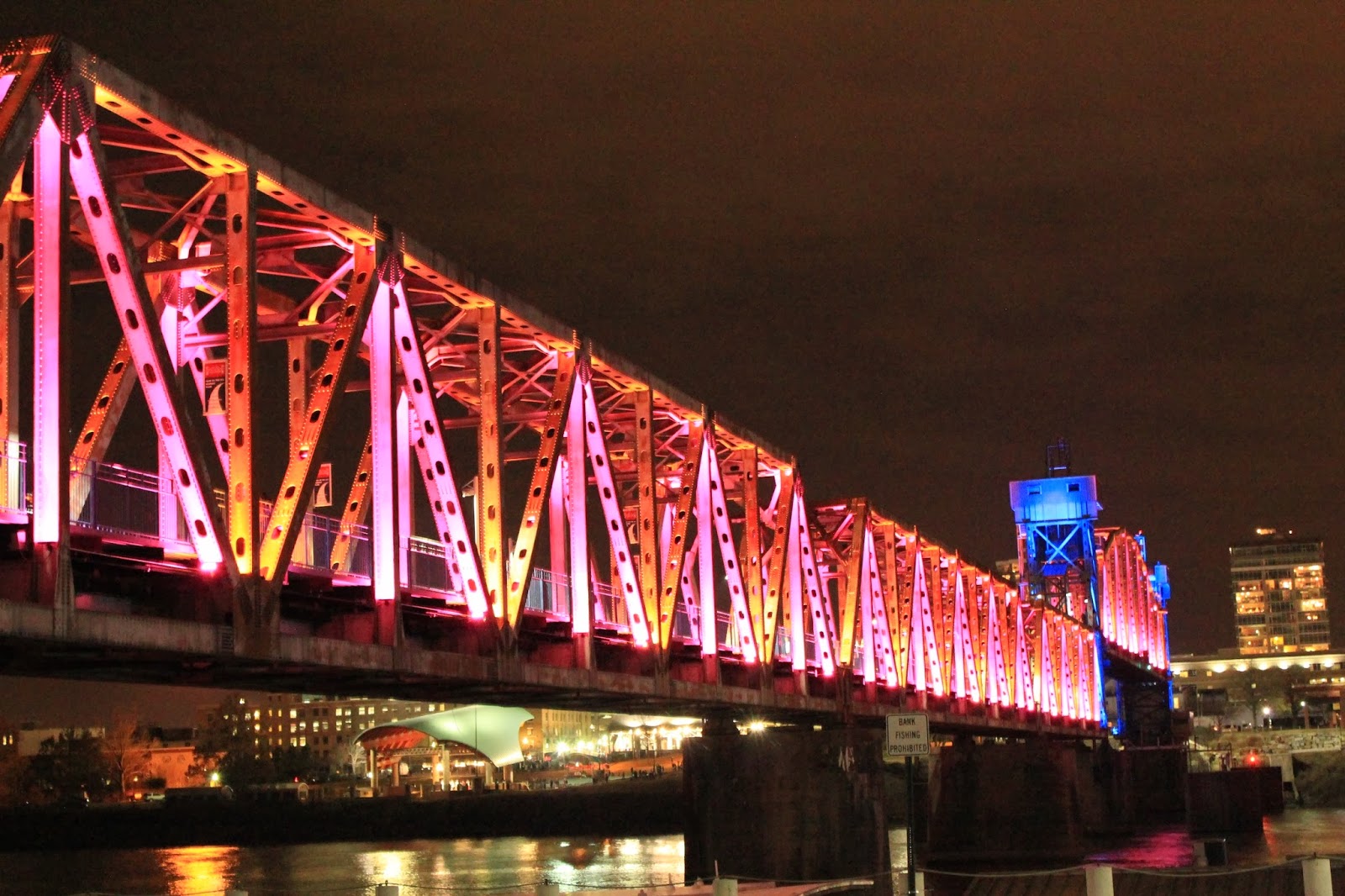 JBar Cycling: Downtown Bridges: Light 'em Up!