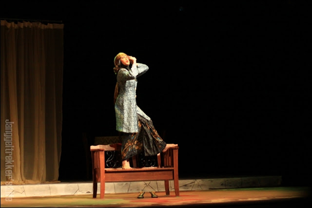 Janggeltrekkers Life Teater Mak Dara Nyonya Matic