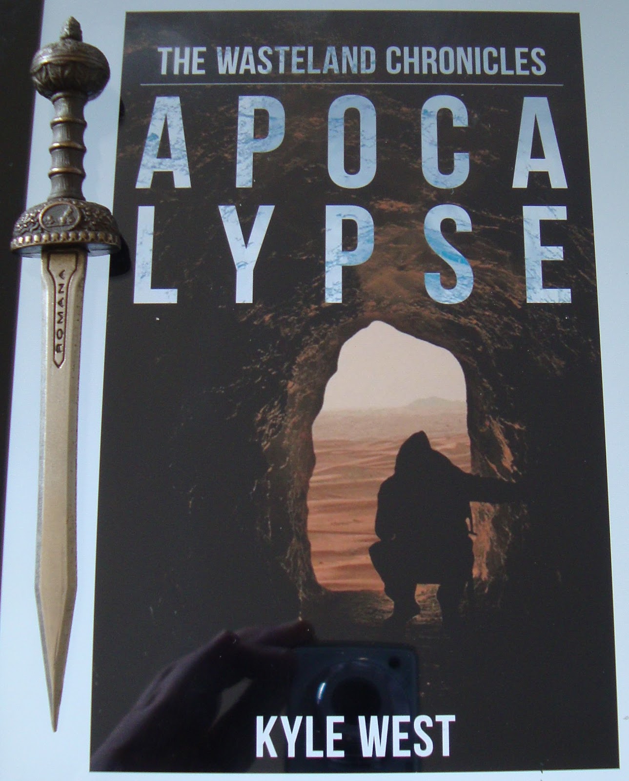 Libros de Olethros: APOCALYPSE. Kyle West