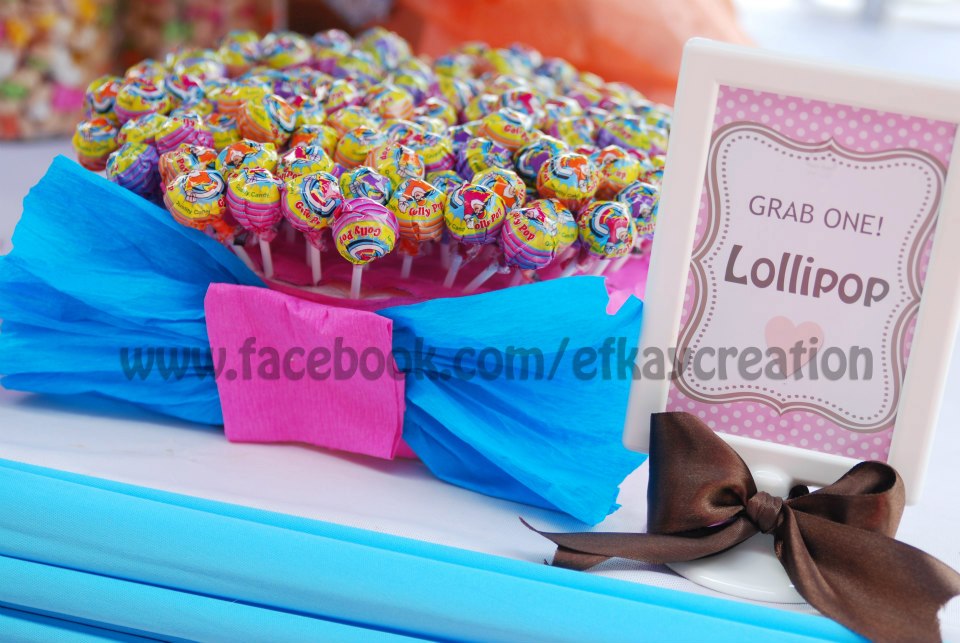 efkaycreation: Table Decoration for Candy Corner