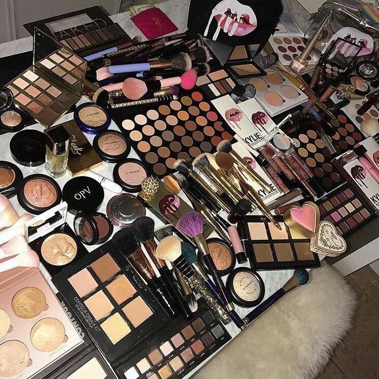 [BEAUTY TALK] Must-Have Makeup Kit for Beginners - Ethereal Potato ...