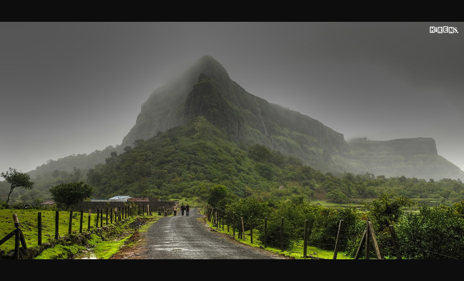 HirenS Travel Blog: Trek to Lohgadh Fort