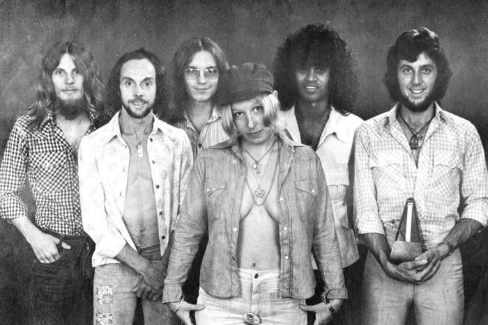 HISTORY OF AUSTRALIAN MUSIC FROM 1960 UNTIL 2010: December 2014