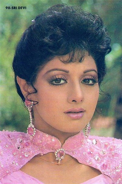 Sridevi: Pretty in Pink: First Day, First Shot of Roop Ki Rani Choron ...
