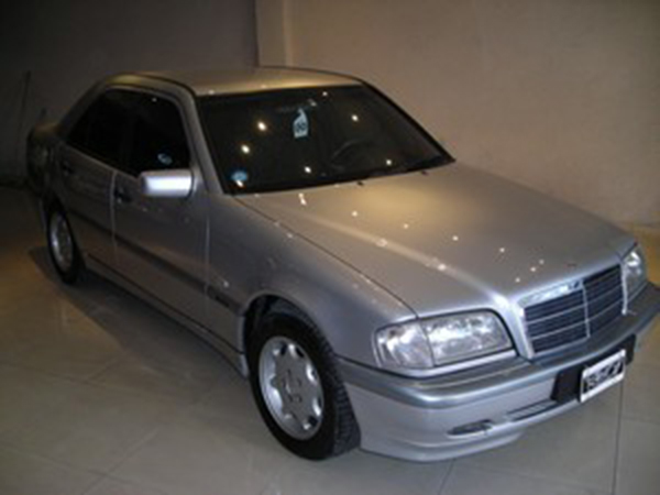 Mi Auto: Usado Alta gama Importados: Mercedes Benz C220 cdi 2000