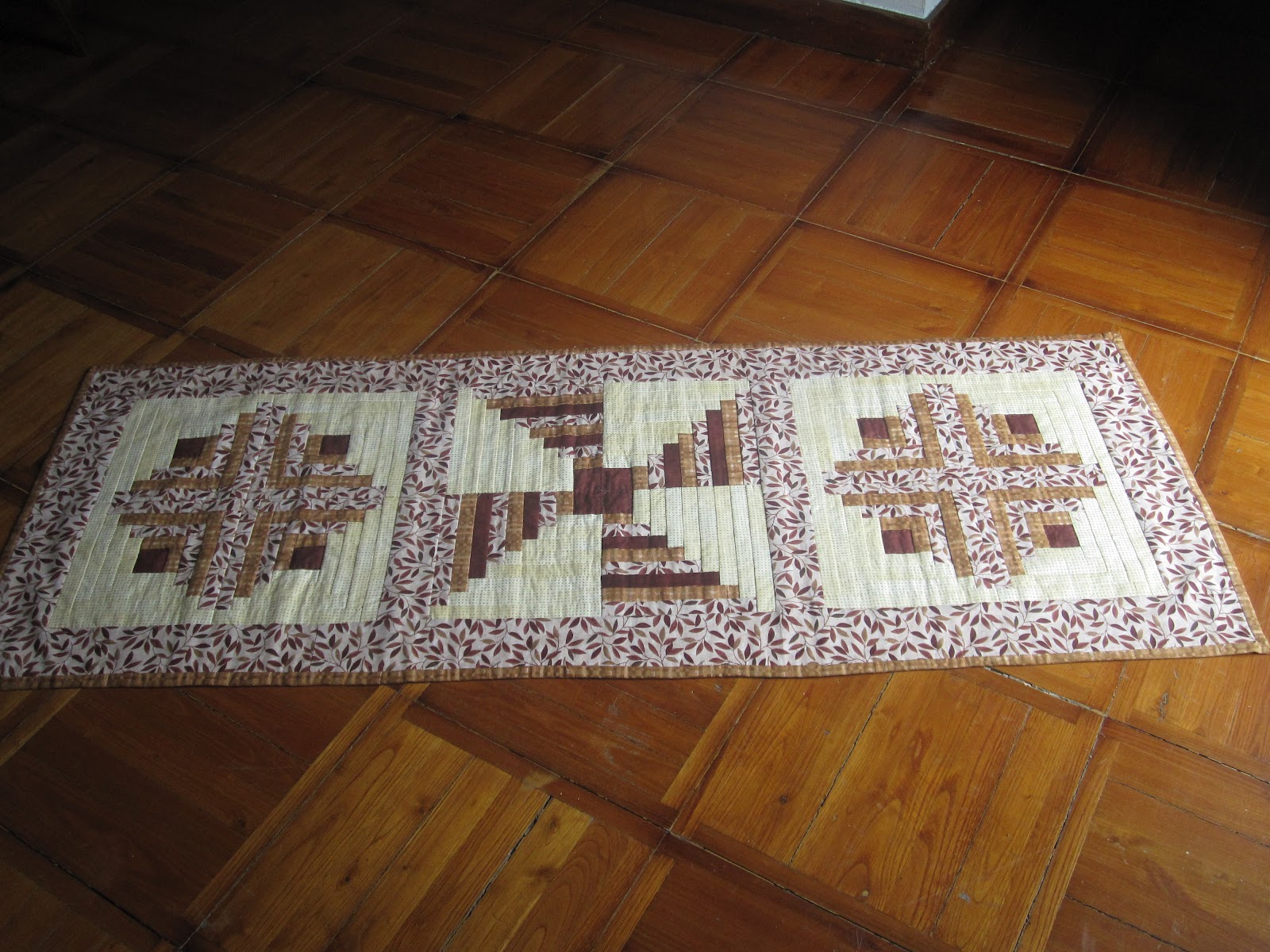 Els Treballs de la Mercè // The Work of Mercè Patchwork: Surtido de tapetes