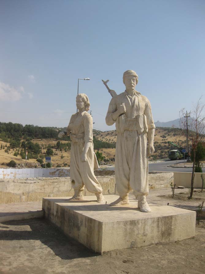 kurdistanart: Statue of Peshmerga (Hangaw)~Rawandiz, Erbil south of ...